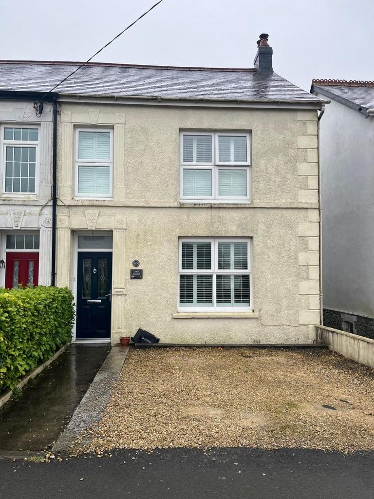 Cross Hands Road, Llanelli SA14 4 bed semi-detached house - £160,000
