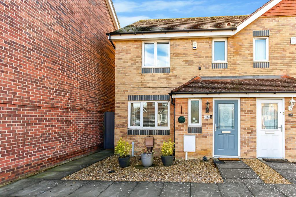 Goodwin Close, Wellingborough NN8 3 bed semi-detached house for sale ...