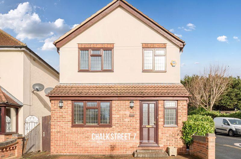 Newmarket Way, Hornchurch, RM12 4 bed detached house - £650,000