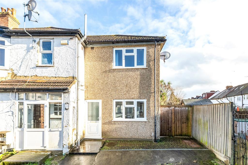 Broughton Road, Thornton Heath, CR7 2 bed end of terrace house - £385,000