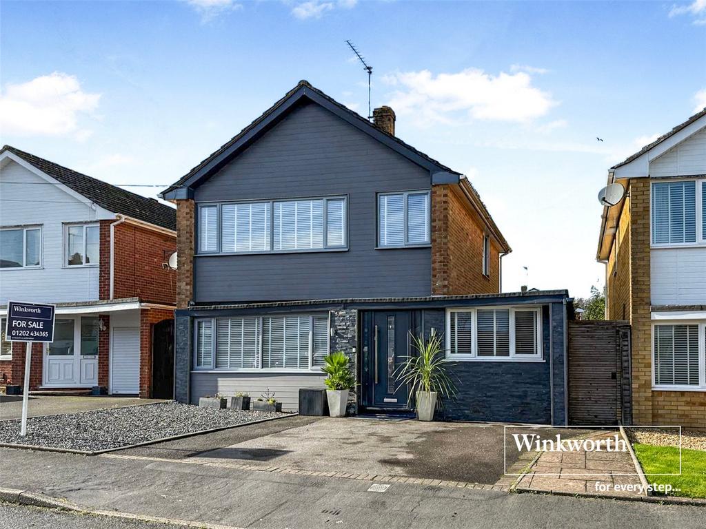 Locksley Drive, Dorset BH22 4 bed detached house for sale - £475,000