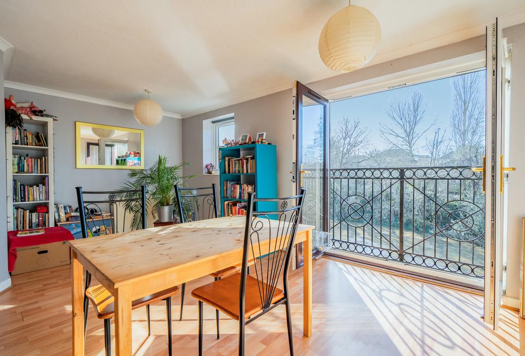 Butlers Walk, Somerset BS5 3 bed maisonette for sale - £260,000