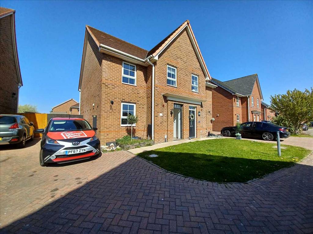 Beech Drive, Thornton Cleveleys... 4 bed house - £950 pcm (£219 pw)