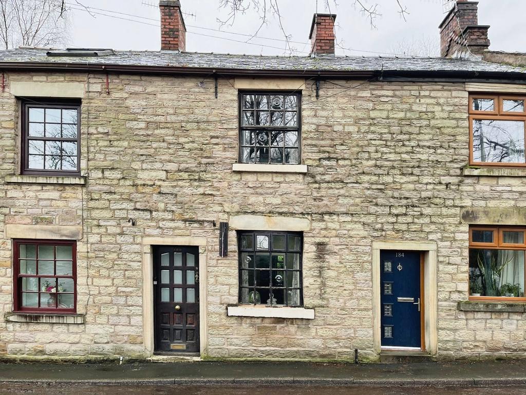 George Street, Compstall, Stockport, SK6 2 bed terraced house - £240,000