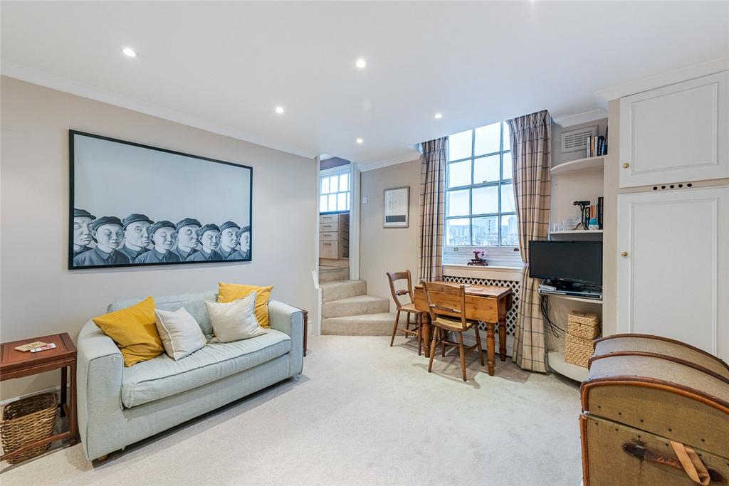 Warwick Square, London, SW1V 2 bed apartment for sale - £700,000