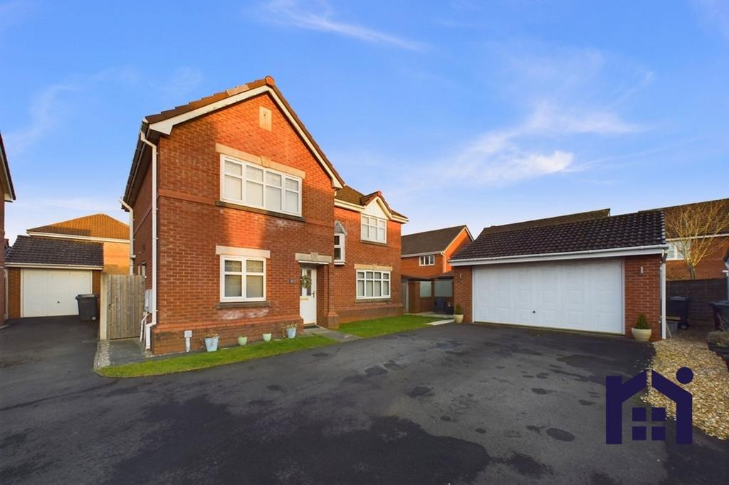 Little Close, Farington Moss, PR26 6QU 4 bed detached house for sale ...
