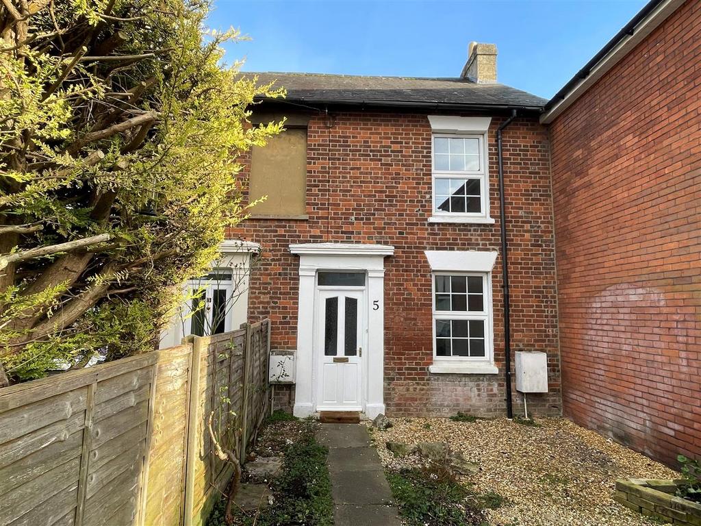 Gorringe Road, Salisbury SP2 2 bed terraced house for sale - £220,000