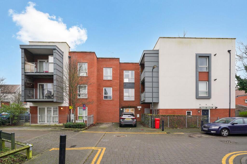 Swift Close, Harrow, London, ., HA2 0FQ 2 bed apartment - £310,000