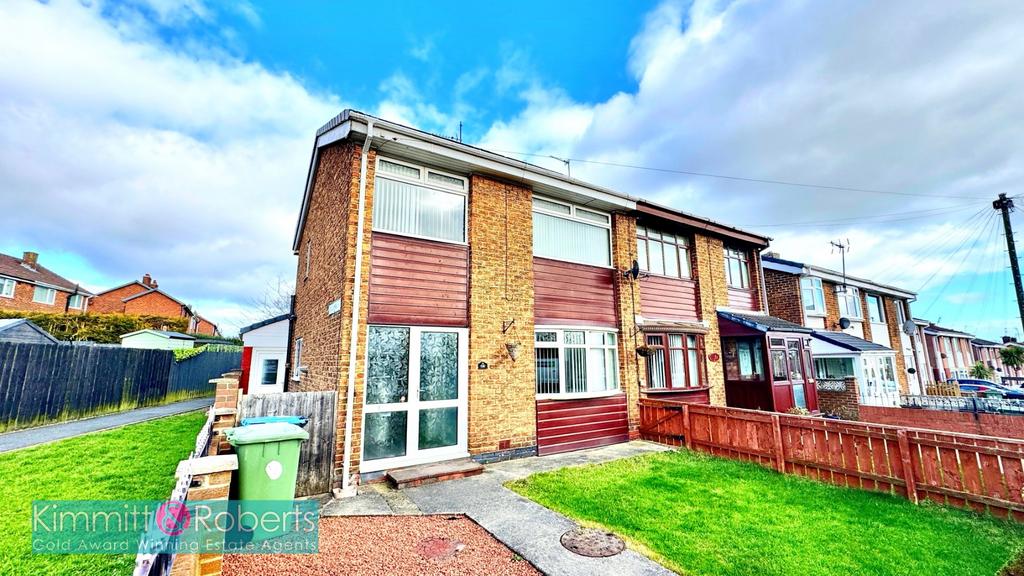 Quin Square, South Hetton, Durham... 3 bed semi-detached house - £84,950