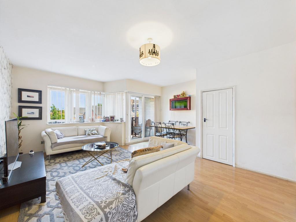 Lockton Close, Manchester, M1 3 bed flat for sale - £240,000