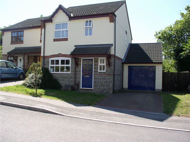 Latchbrook, Saltash PL12 3 bed semi-detached house - £1,125 pcm (£260 pw)