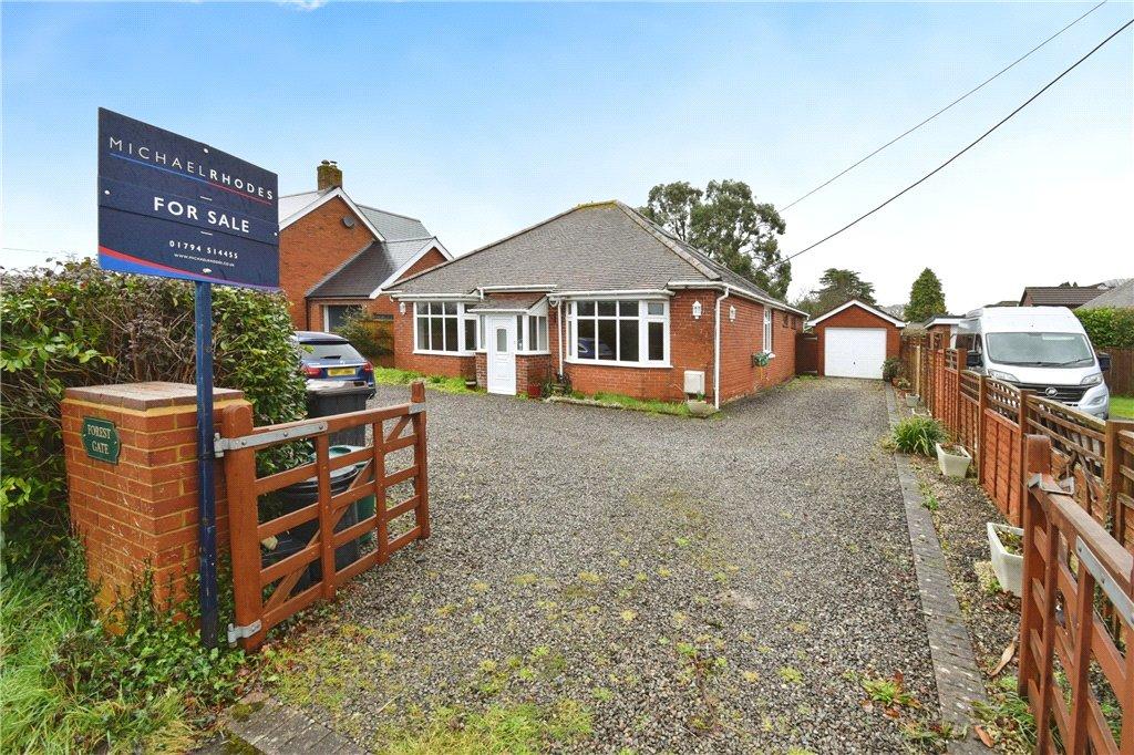 Pollards Moor Road, Copythorne... 4 bed detached bungalow - £650,000
