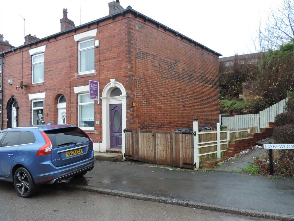 Albert Street, Royton 2 bed end of terrace house - £850 pcm (£196 pw)