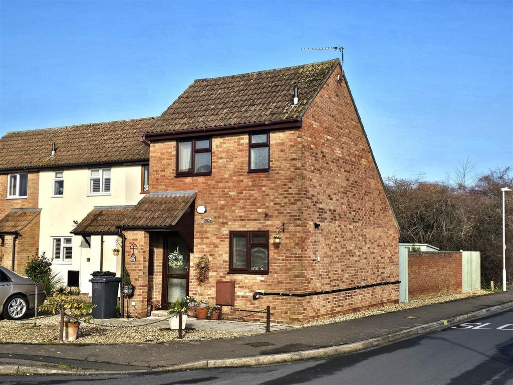 Firethorne Close, Gloucester 1 bed end of terrace house - £197,500