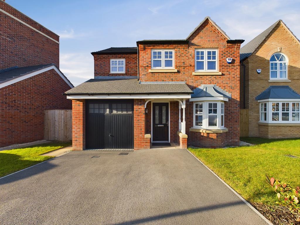 Tims Drive, Lytham St. Annes, FY8 3 bed detached house for sale - £339,950