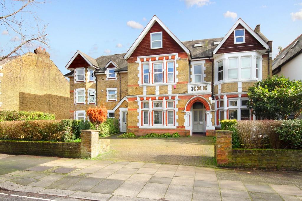 St Leonards Road, West Ealing 2 bed flat for sale - £570,000
