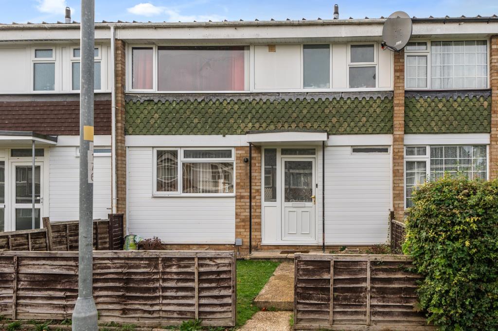 Crawley Drive, Hemel Hempstead, HP2 3 bed terraced house - £375,000