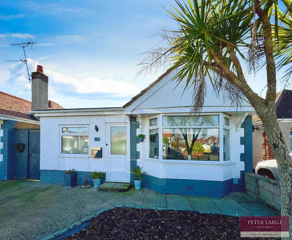 51 Bryn Coed Park, Rhyl, LL18 4SE 3 bed detached bungalow for sale - £ ...