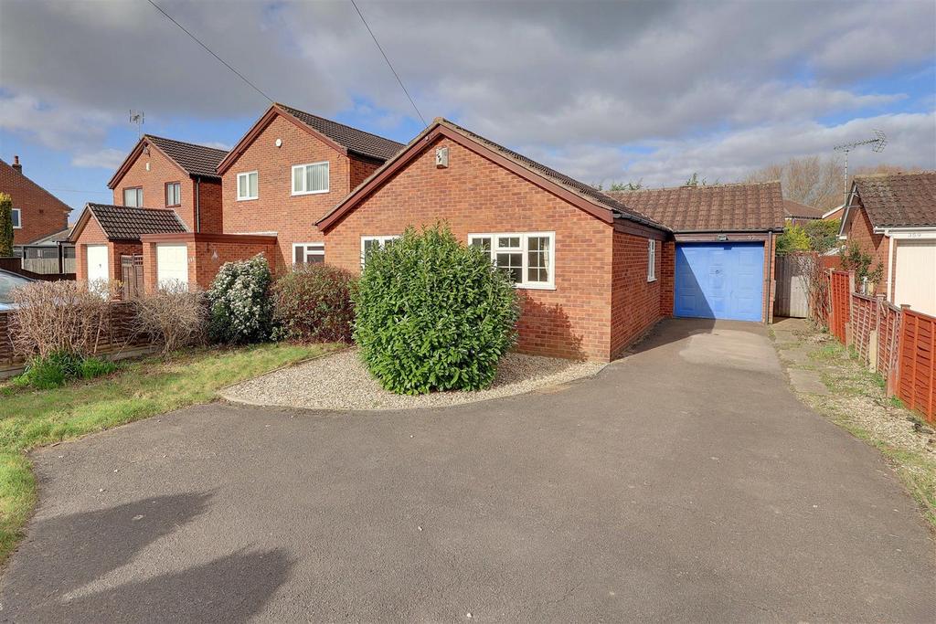 Innsworth Lane, Churchdown, Gloucester 3 bed detached bungalow - £300,000