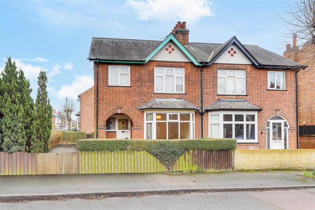 Carnarvon Road, West Bridgford NG2 3 bed semi-detached house - £325,000