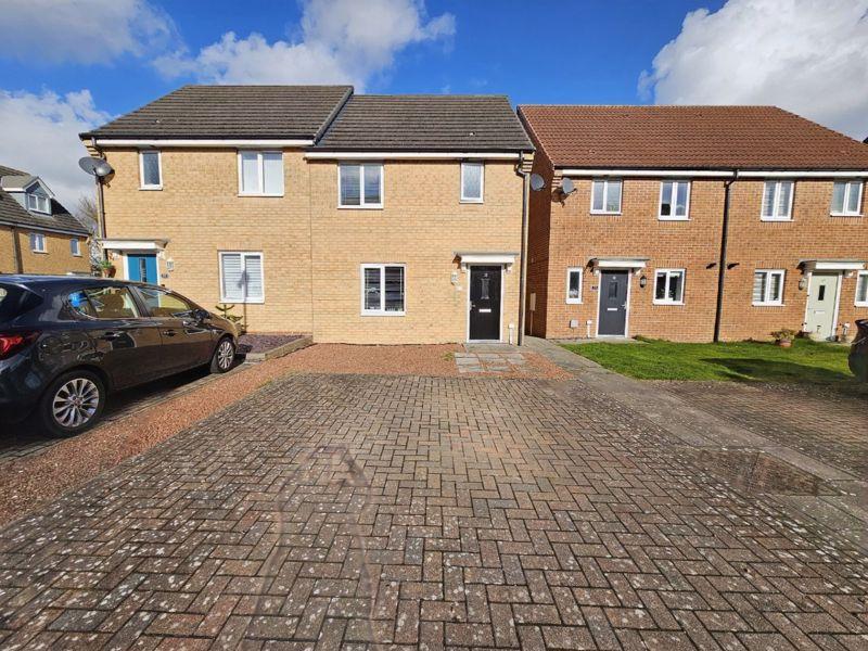 Alexandra Chase, Cramlington 3 bed semi-detached house for sale - £185,000