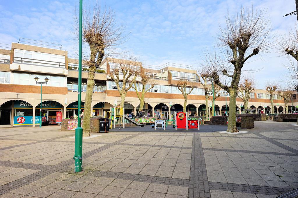 Somerset Square, Nailsea BS48 1 bed flat for sale - £169,000