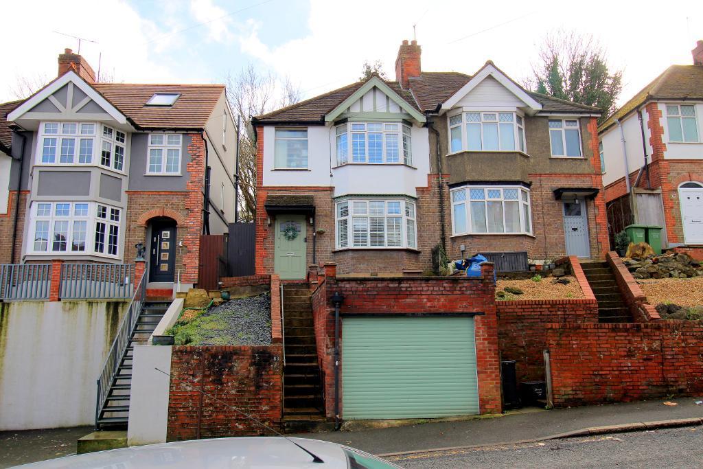 Farley Hill, South Luton, Luton... 3 bed semi-detached house for sale ...