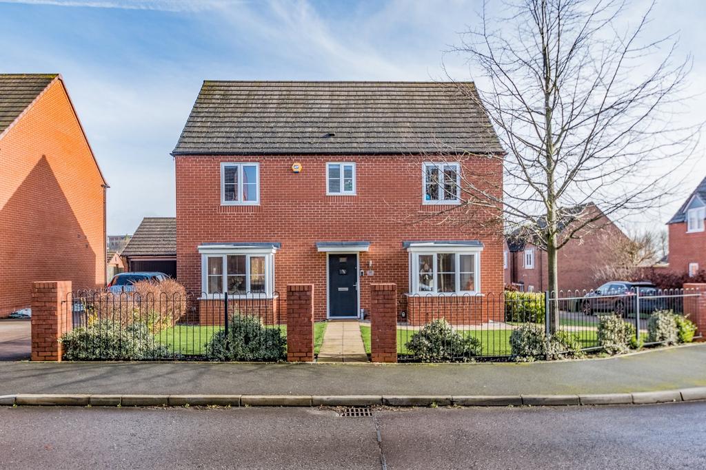 Fairey Street, Cofton Hackett... 5 bed detached house - £2,100 pcm (£ ...