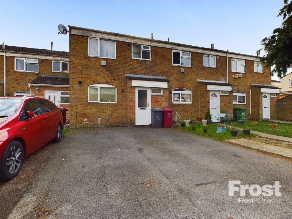 Pennine Road, Slough, Berkshire, SL2 3 bed terraced house for sale - £ ...