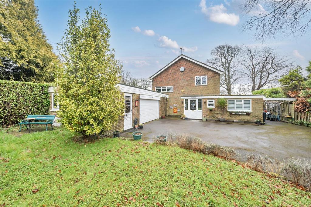 Spout Hill, Rotherfield, Crowborough 4 bed house for sale - £725,000