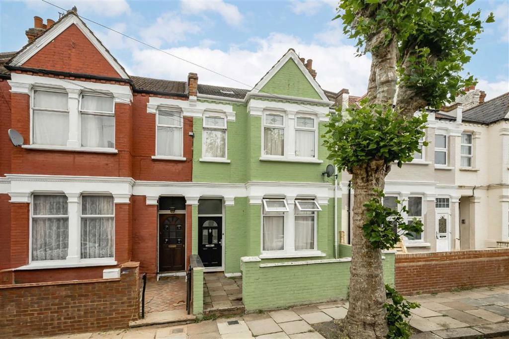 Larch Road, London NW2 2 bed flat for sale - £450,000