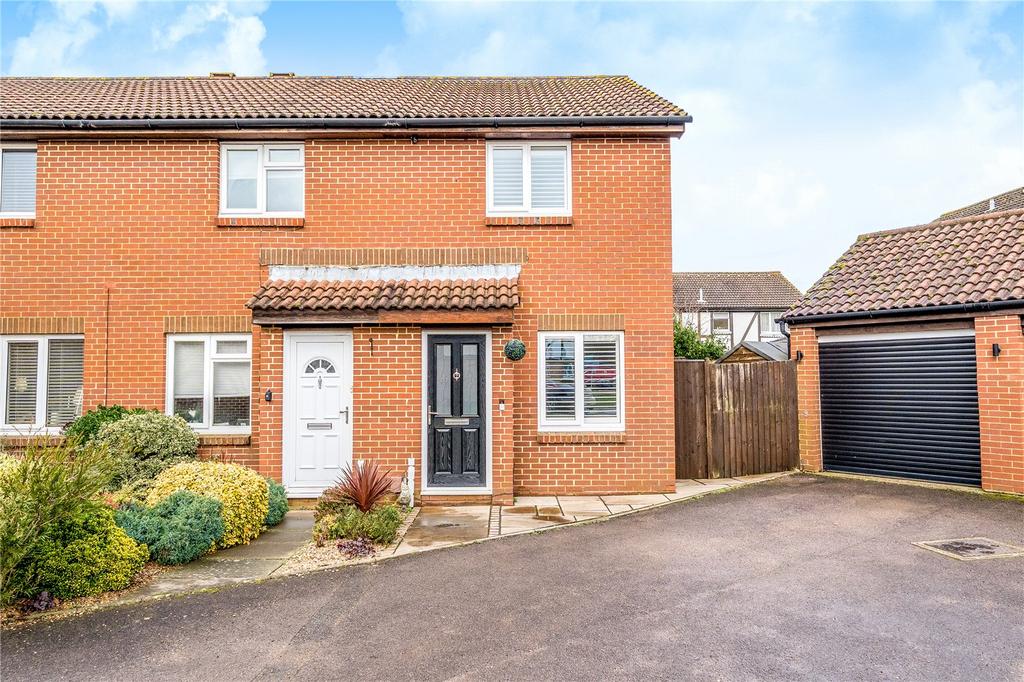 Telford Drive, Walton-On-Thames, KT12 2 bed end of terrace house for ...