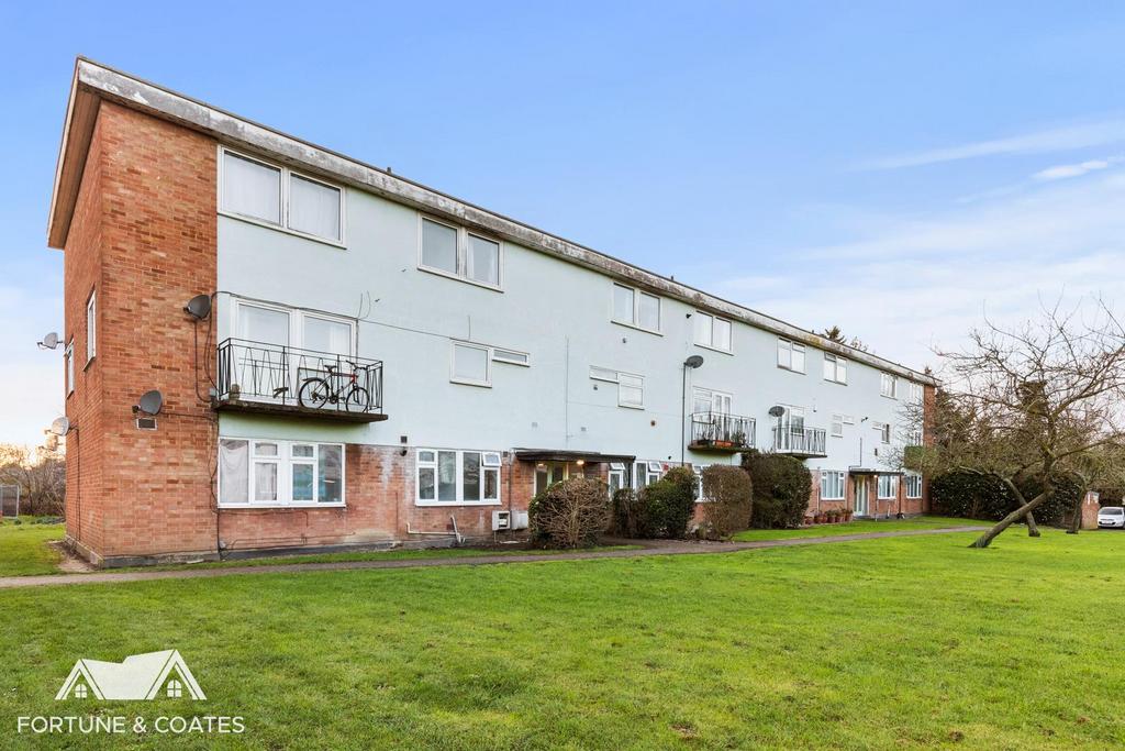 Amberry Court, Harlow 2 bed apartment - £230,000