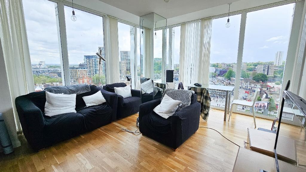 Greens End, London, Woolwich 2 bed apartment - £1,750 pcm (£404 pw)