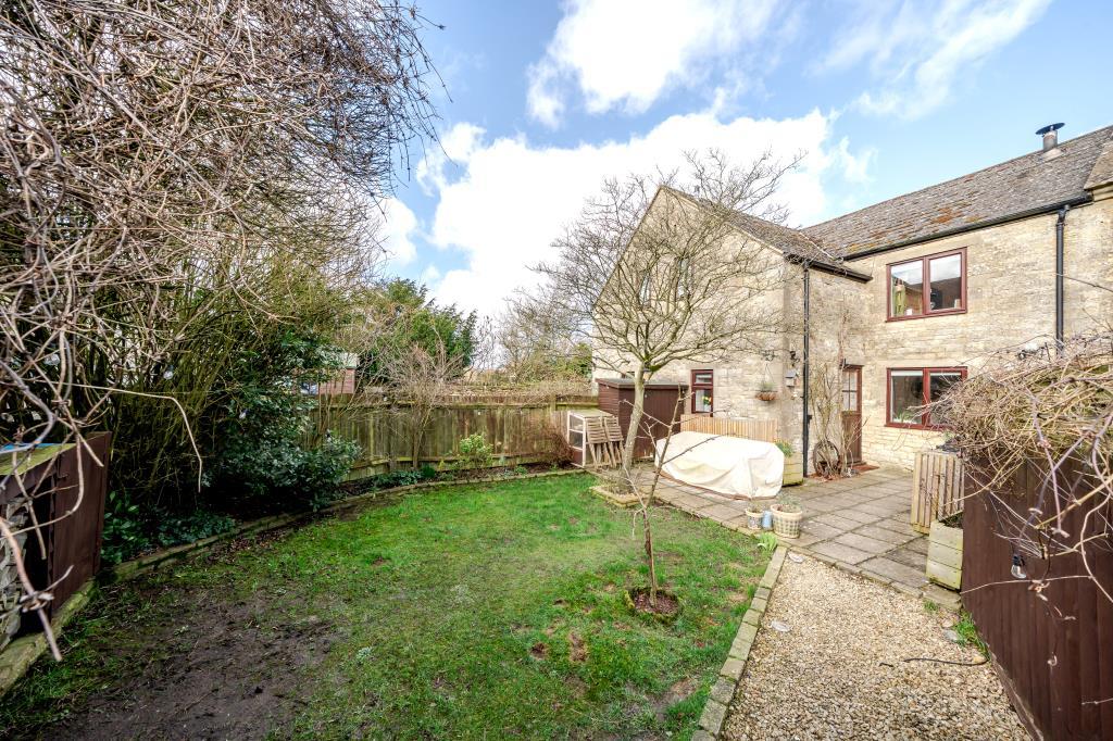 Field Assarts, Witney, OX29 2 bed barn conversion for sale - £350,000