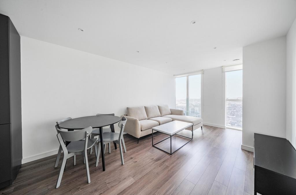 Pinnacle Apartments, Croydon CR0 2 bed apartment - £2,000 pcm (£462 pw)