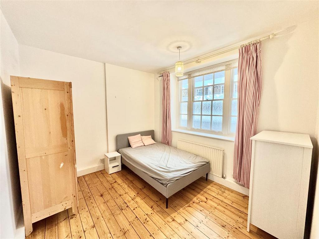 Page Street, London SW1P 2 bed flat to rent - £2,500 pcm (£577 pw)