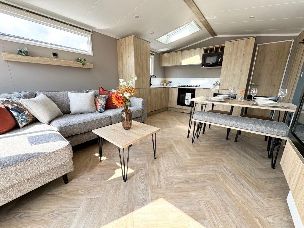 Solent Breezes Holiday Park 2 bed static caravan - £79,995