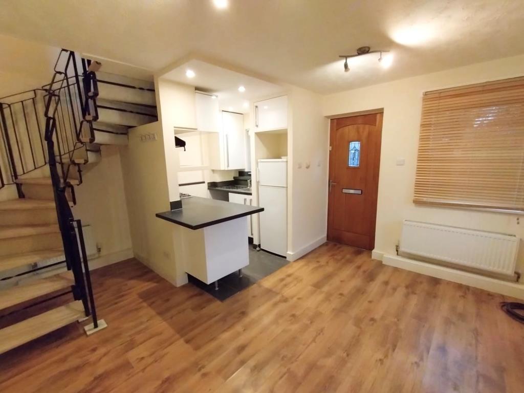 Rembrandt Close, Basingstoke, RG21 1 bed end of terrace house - £1,050 ...