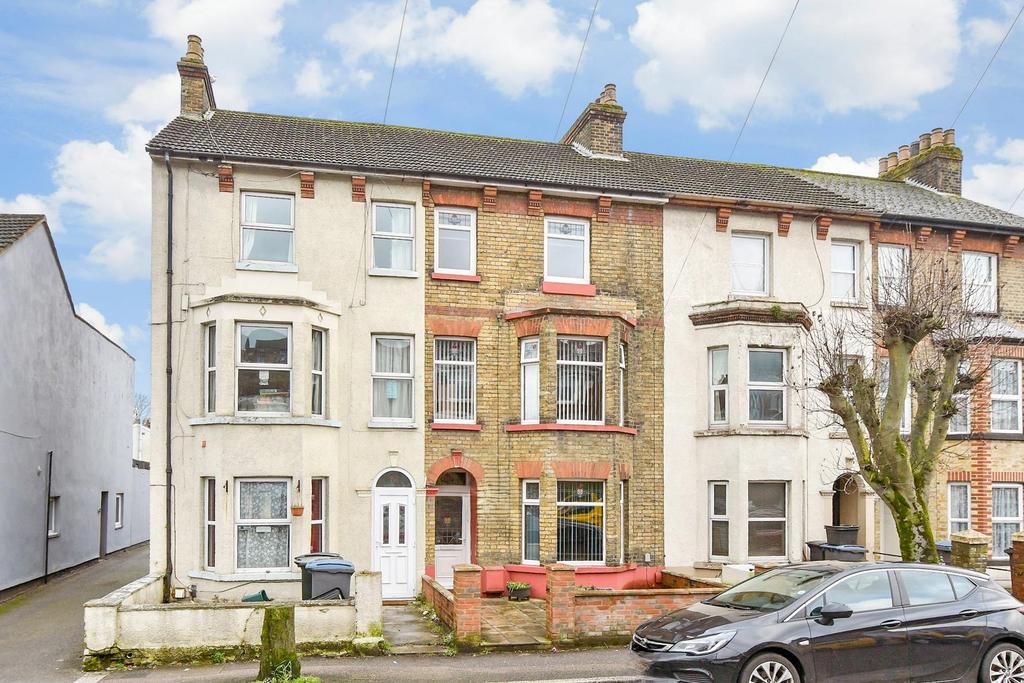 Buckland Avenue, Dover, Kent 4 bed terraced house for sale - £245,000