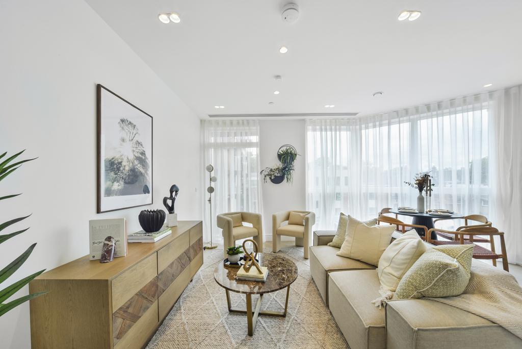 Chiswick Green, W4 2 bed apartment for sale - £930,000