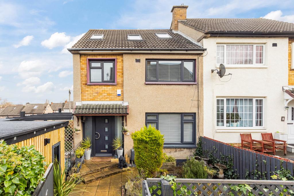 6 Redhall Avenue, Edinburgh, EH14 2HP 4 bed semi-detached house - £375,000
