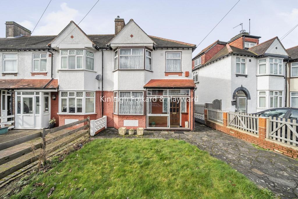 Ansford Road, Bromley 3 bed semi-detached house - £525,000