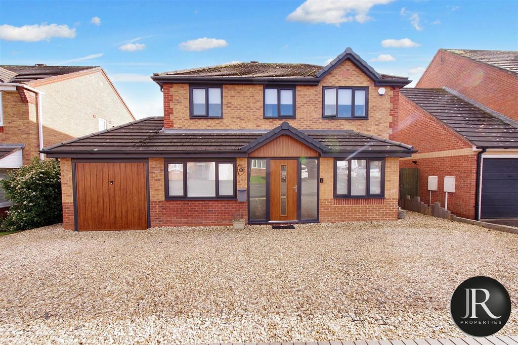 Chase Side Drive, Rugeley WS15 5 bed detached house - £485,000