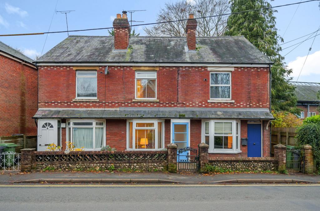 Jacklyns Lane, Alresford, Hampshire... 3 bed terraced house for sale ...