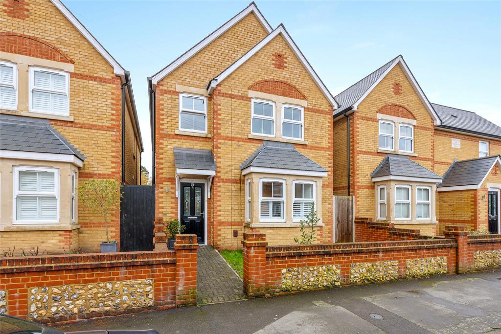 Albury Road, Merstham, Redhill... 3 bed detached house for sale - £625,000