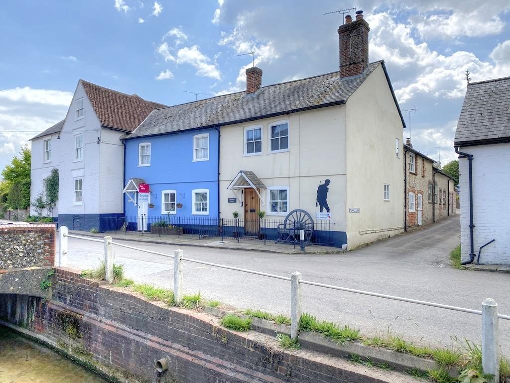 High Street, Petersfield GU32 3 bed terraced house for sale - £475,000