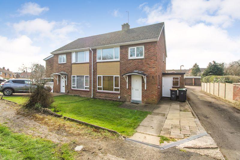 Roundmead, Bedford MK41 3 bed semi-detached house - £290,000