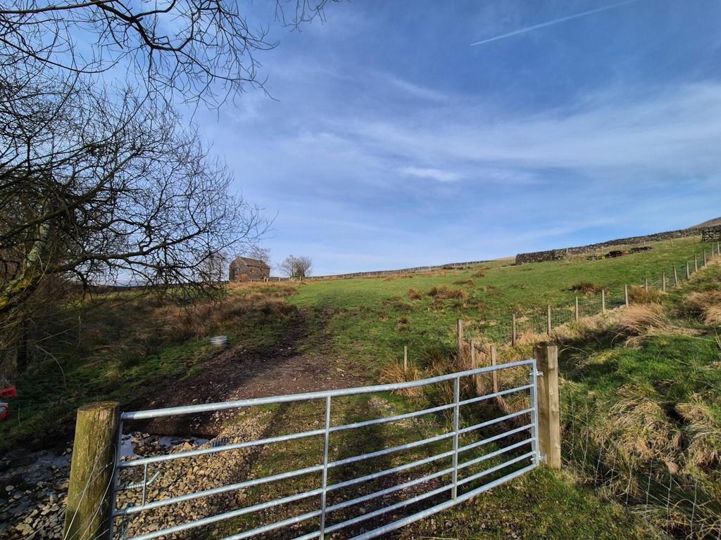 Slade Lane, Pobgreen, Uppermill... Land - £60,000