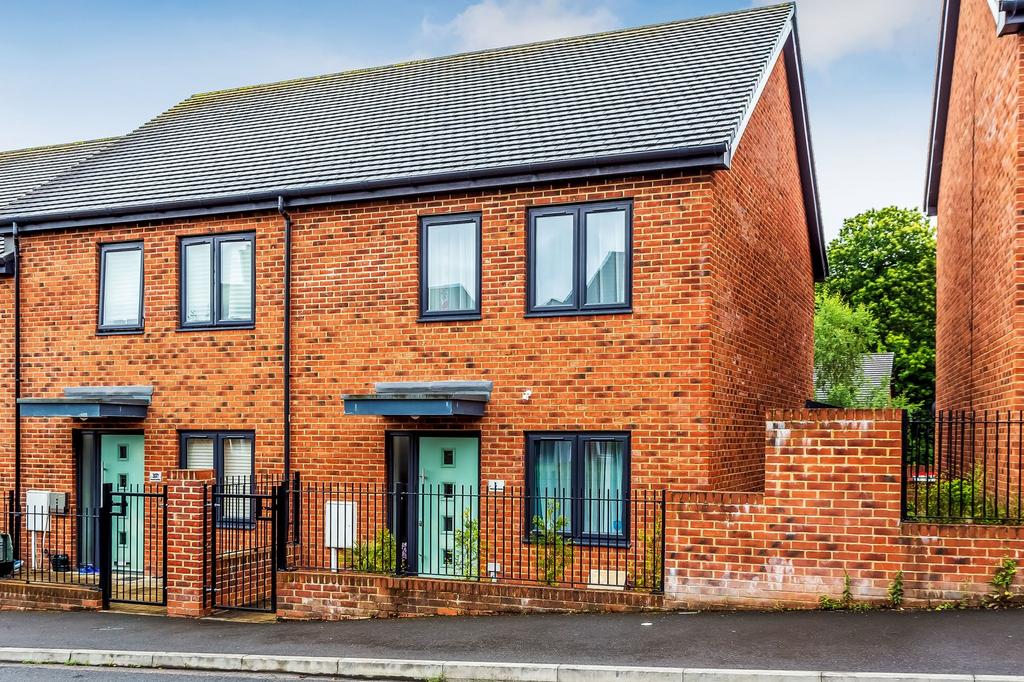 Warren Walk, Tunbridge Wells, TN2 3 bed end of terrace house - £440,000
